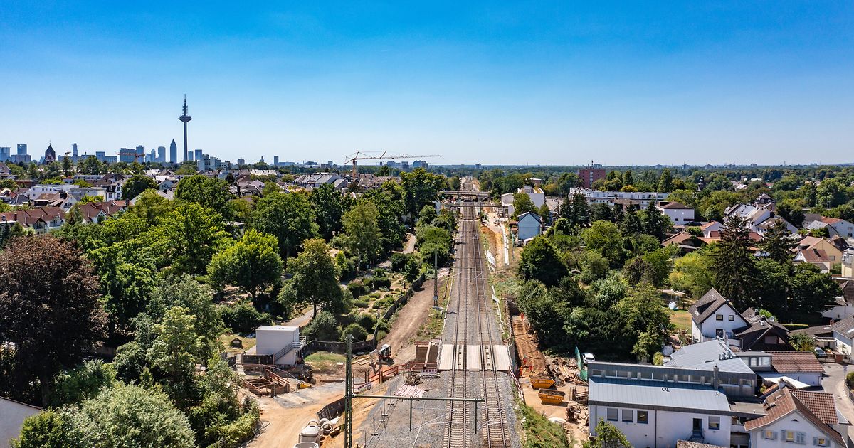 Eigene Gleise für die S6: Sperrung der Fußwegbrücke „Batschkapp“ in ...