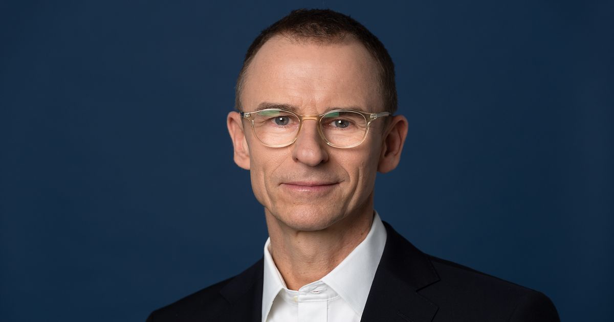 Santen_Oliver.jpg