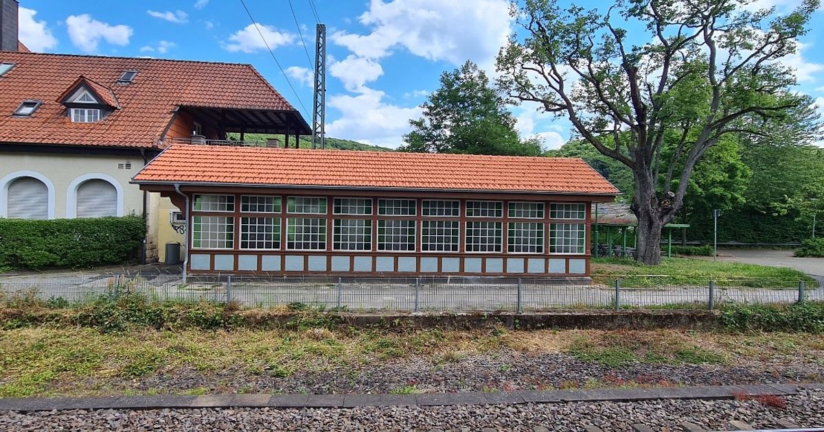 Bewahrung alter Schätze: Deutsche Bahn restauriert denkmalgeschützte ...