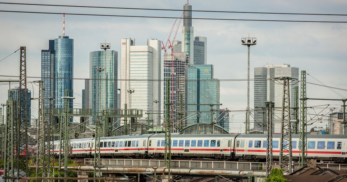 Knotenpunkt für Zugverkehr in Nordhessen modernisiert: Verkehrsstation ...